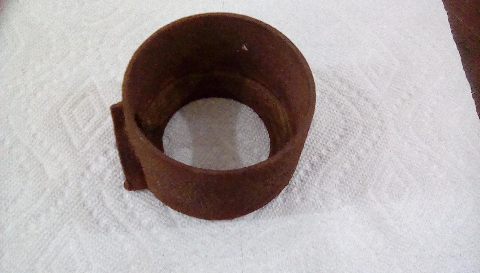 Vintage oil can holder ? - Technical IH Talk - Red Power Magazine Community