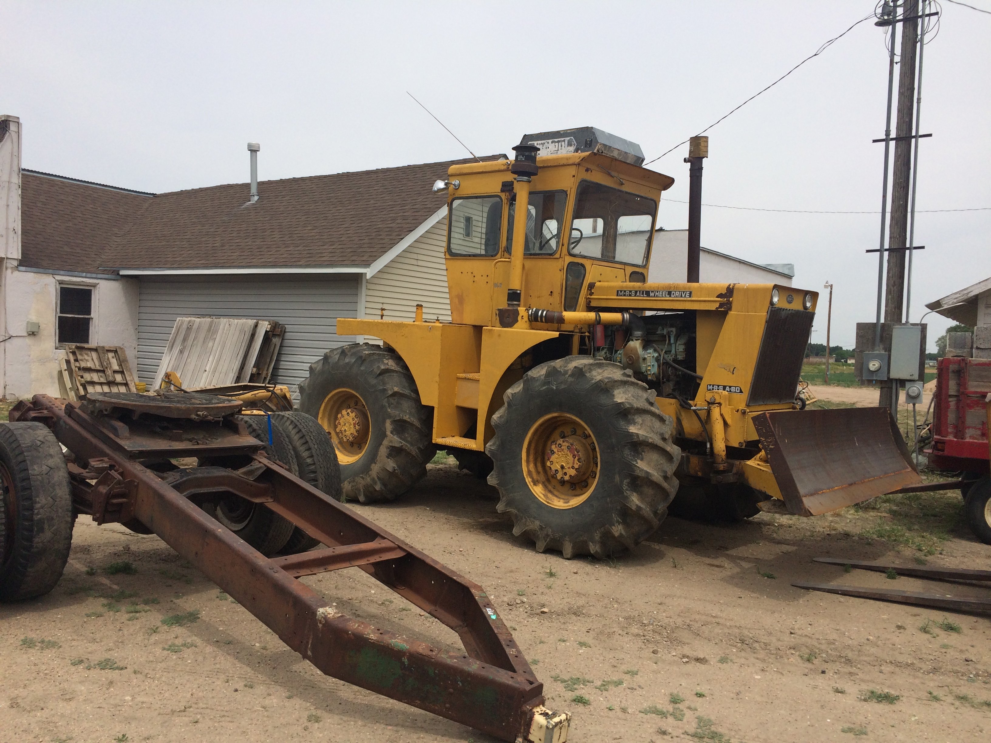 The MRS A-80 all wheel drive - General Chat - Red Power Magazine Community