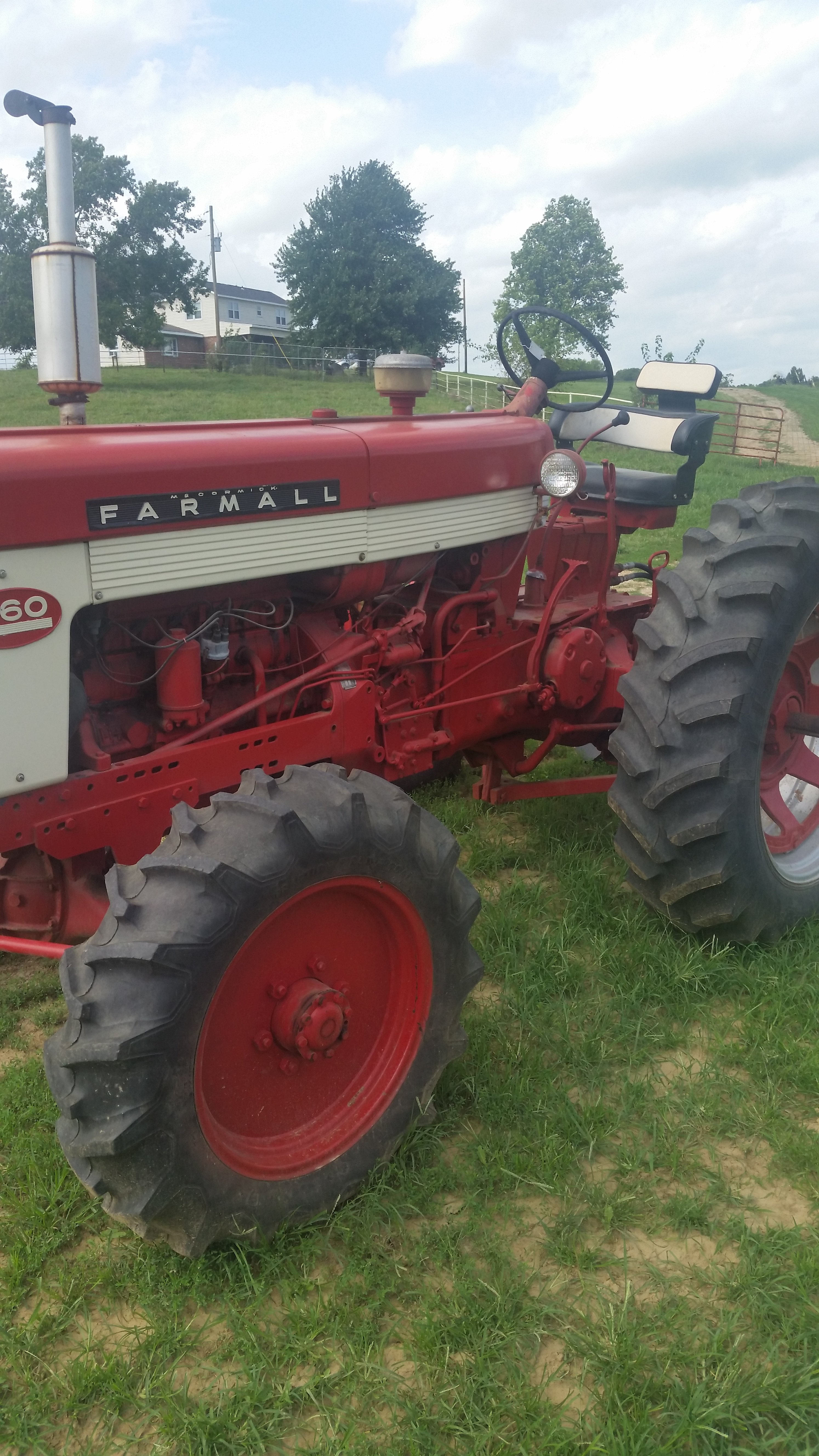 560 Gas FWA - Projects, Builds, & Restorations - Red Power Magazine ...