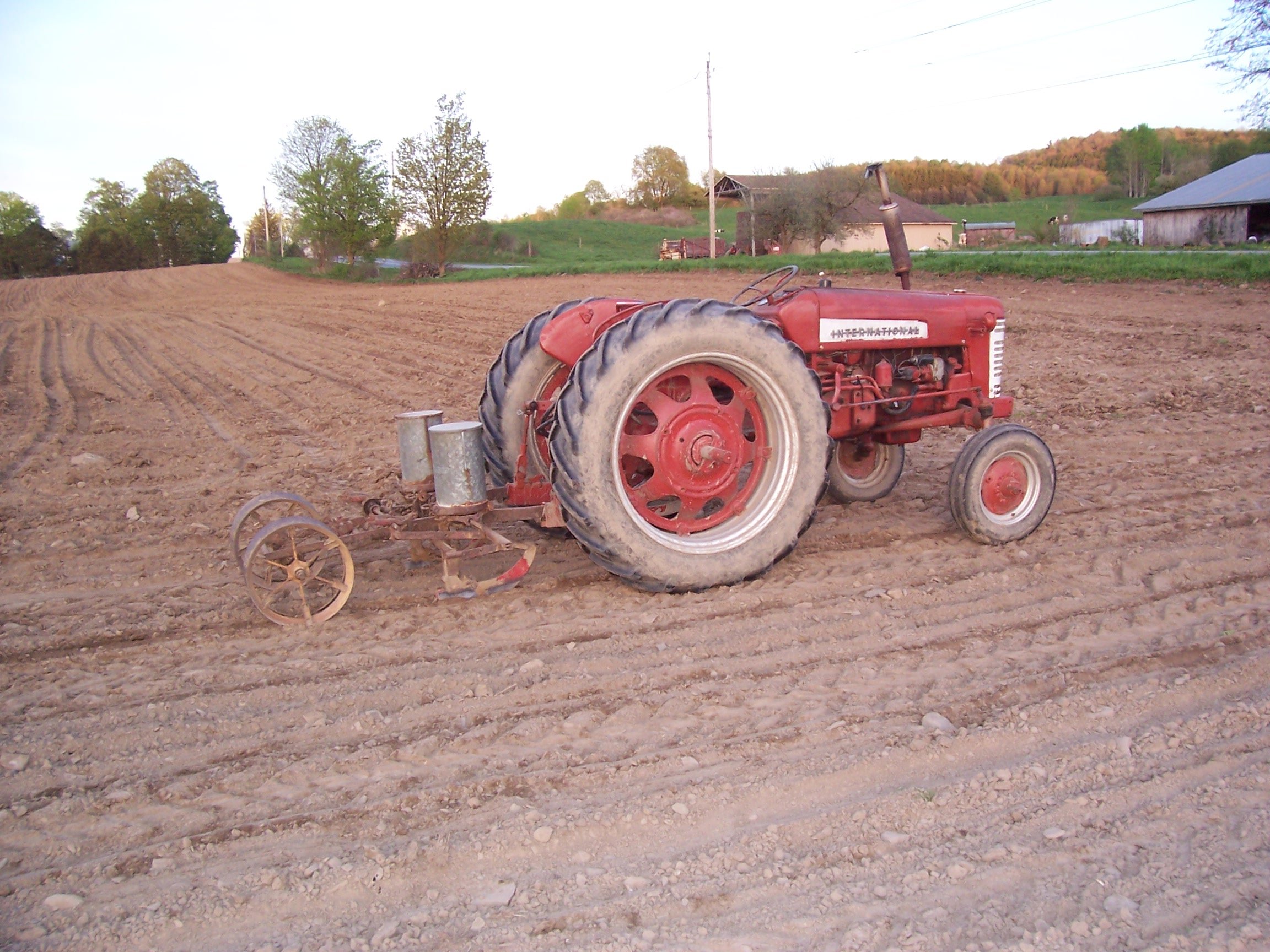 International 544 & 656 Row Crop utility tractors - General Chat - Red ...