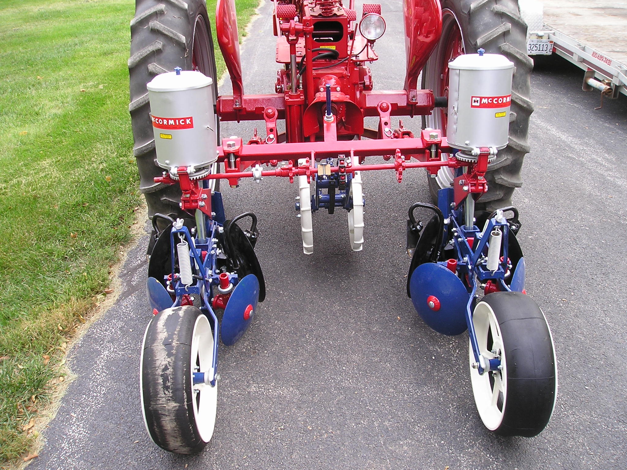 IH Fast Hitch LIster Planter - Projects, Builds, & Restorations - Red ...