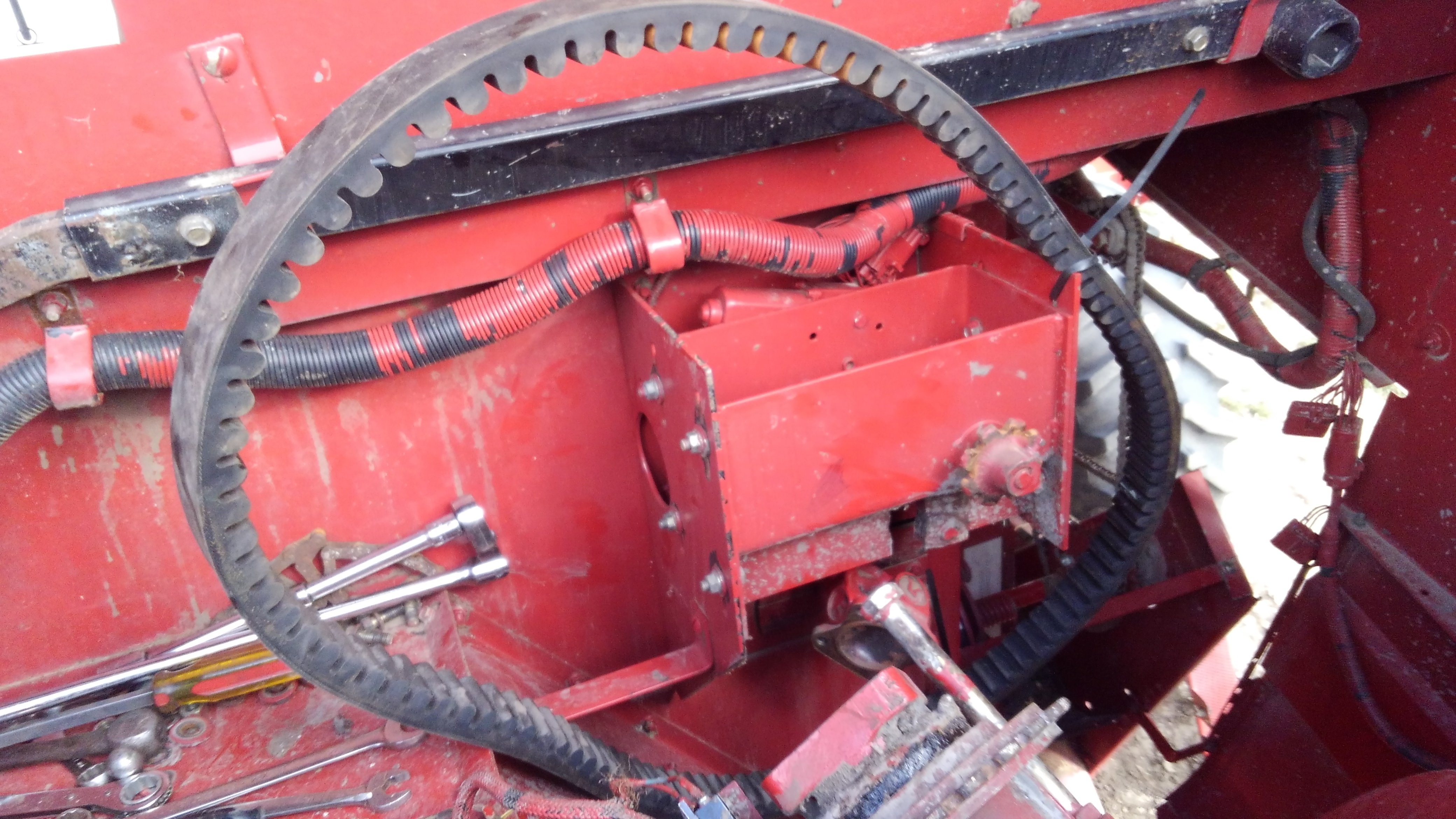 Rotor belt insurance - Technical IH Talk - Red Power Magazine Community