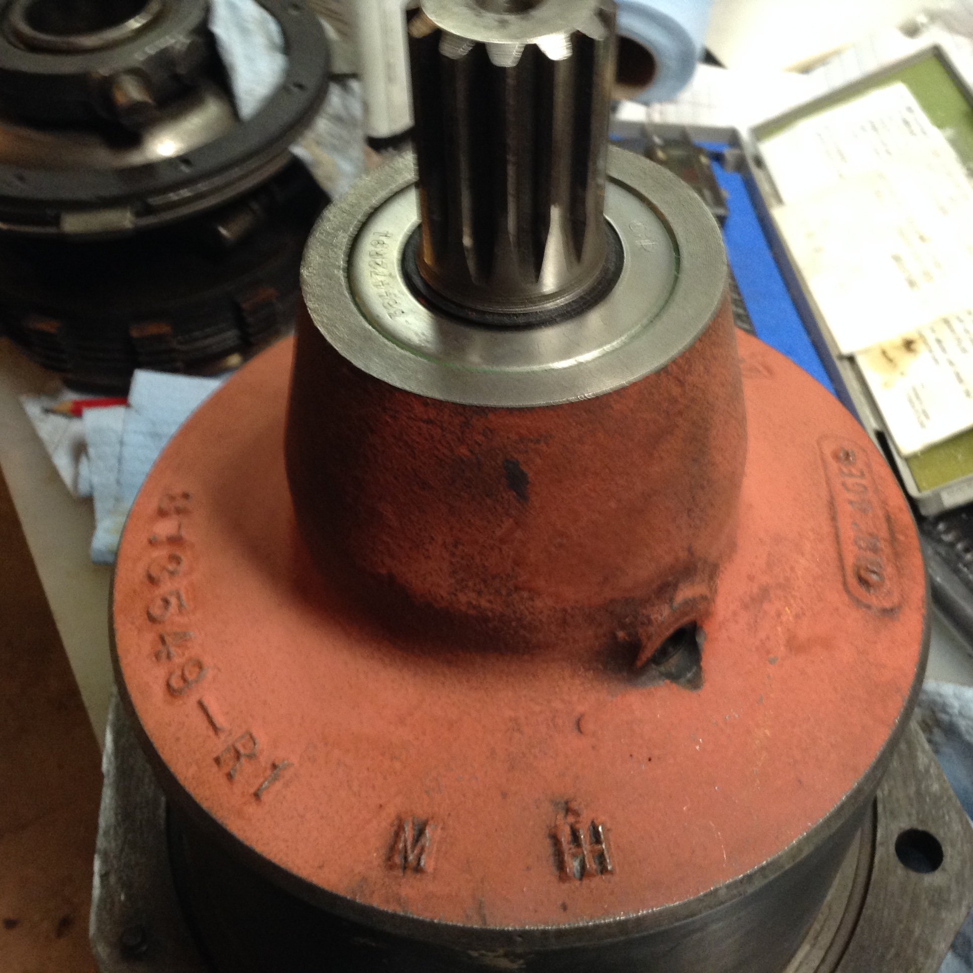 560D Pto housing /imput shaft removal - Technical IH Talk - Red Power ...