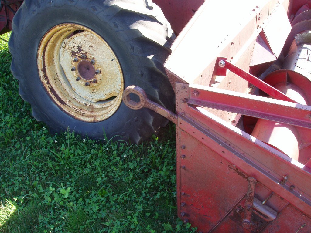 IH 503 and 403 combines - General Chat - Red Power Magazine Community