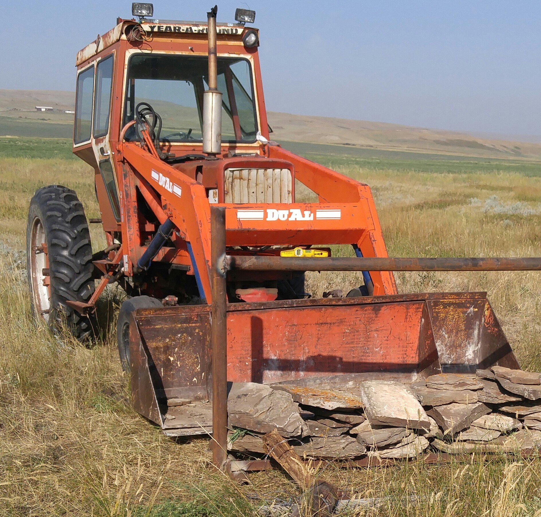 Dual 250 loader - General Chat - Red Power Magazine Community