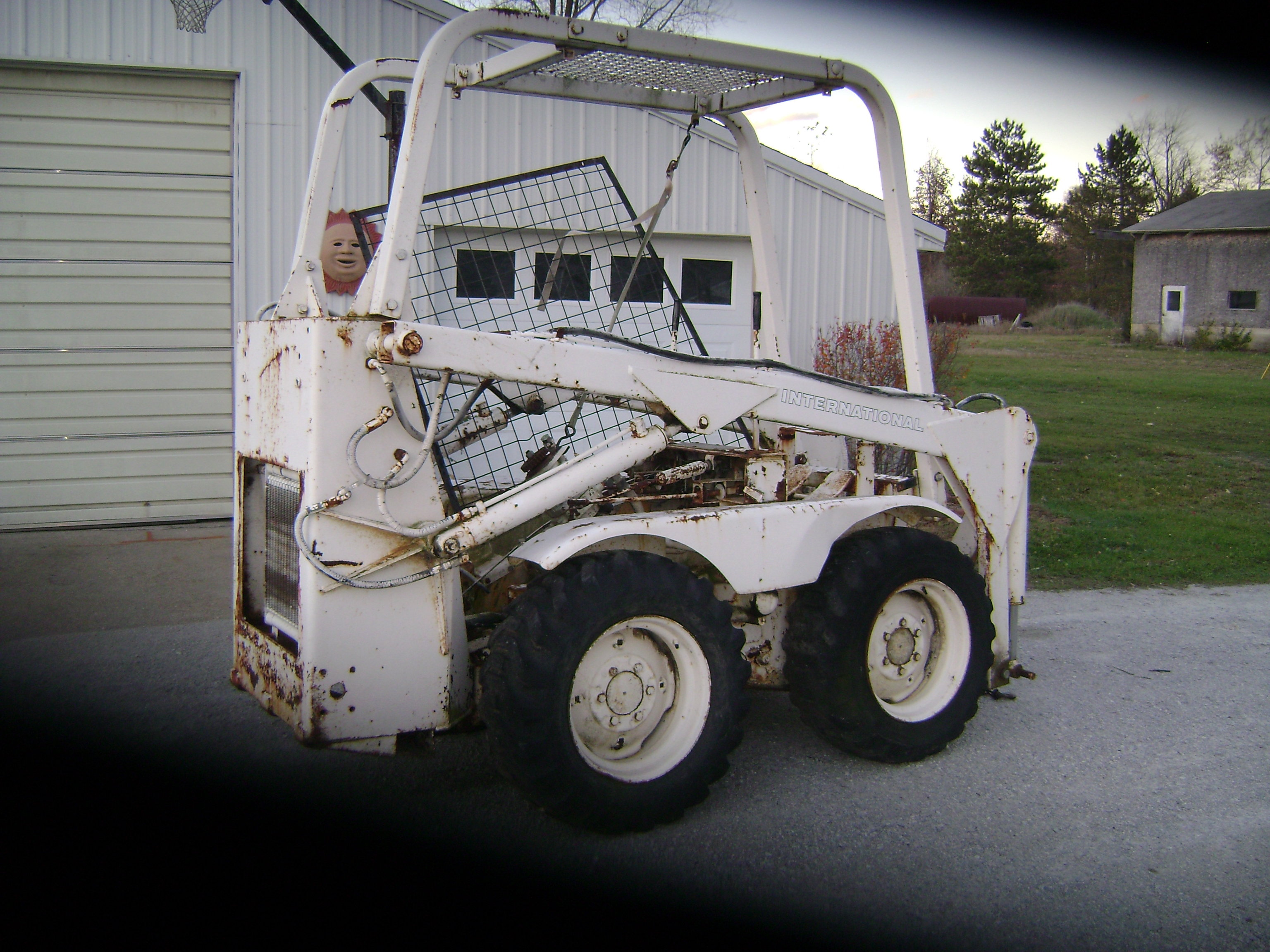 IH skid steer 3300B - Projects, Builds, & Restorations - Red Power ...