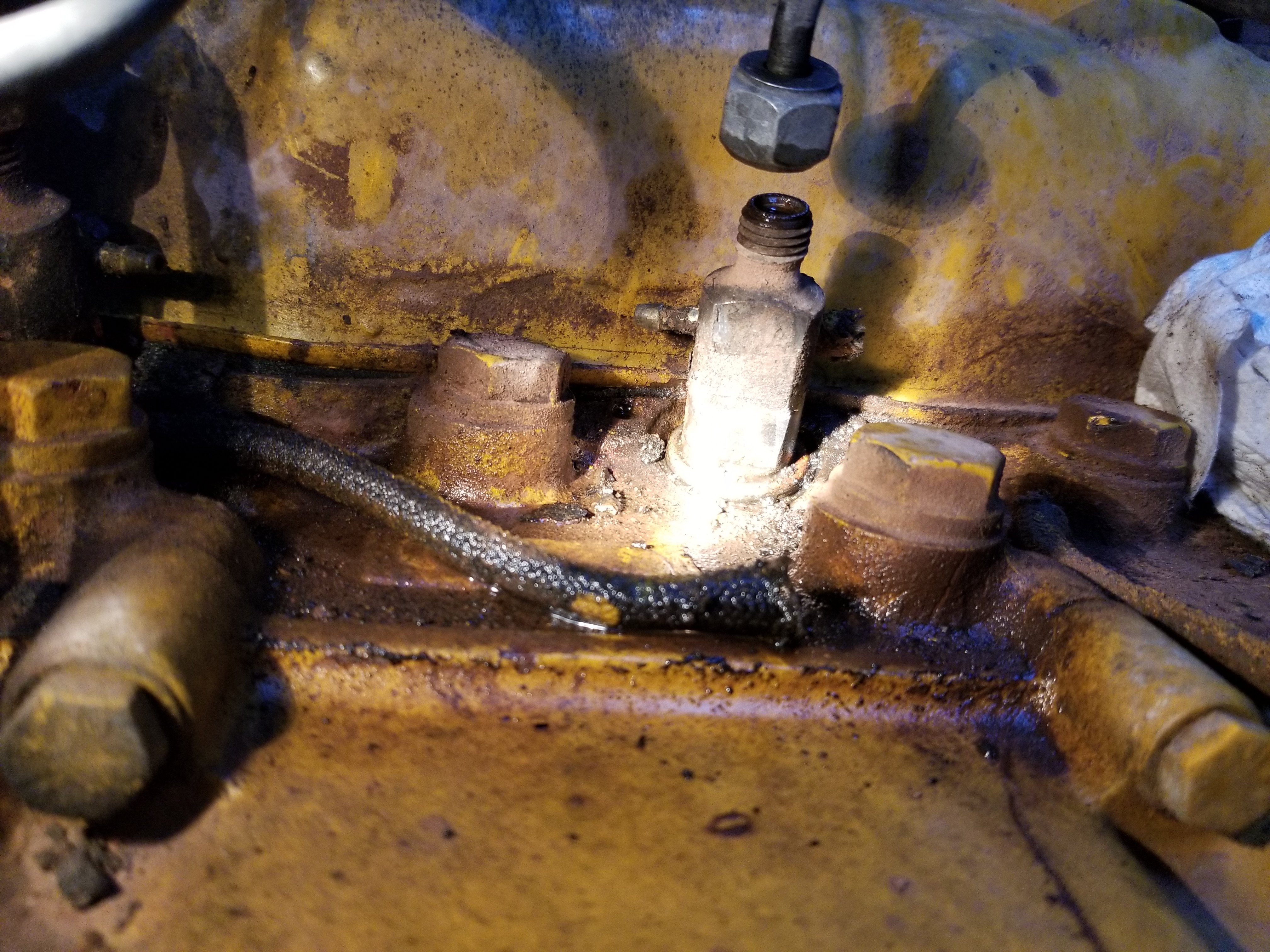 D268 injector sleeve - Technical IH Talk - Red Power Magazine Community