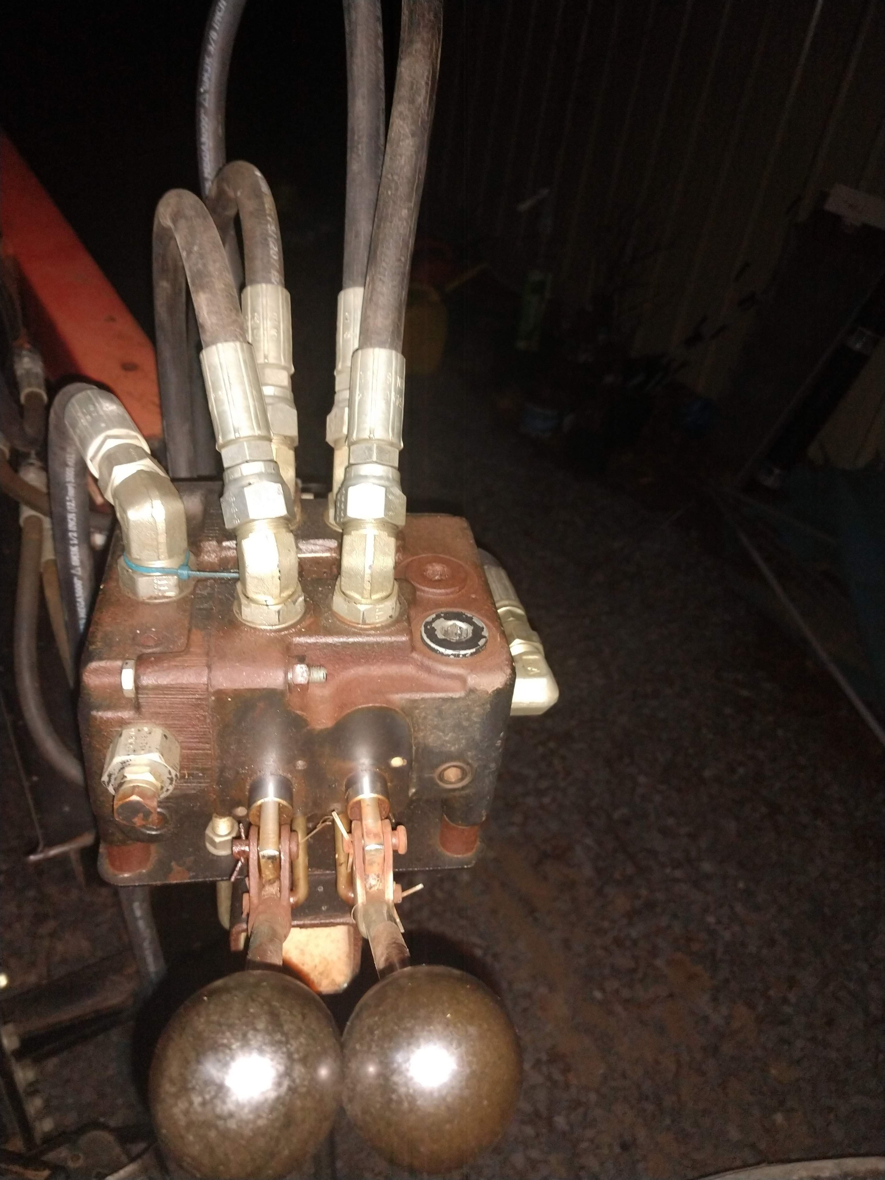 Case 495 Loader Hydraulics - Technical IH Talk - Red Power Magazine ...