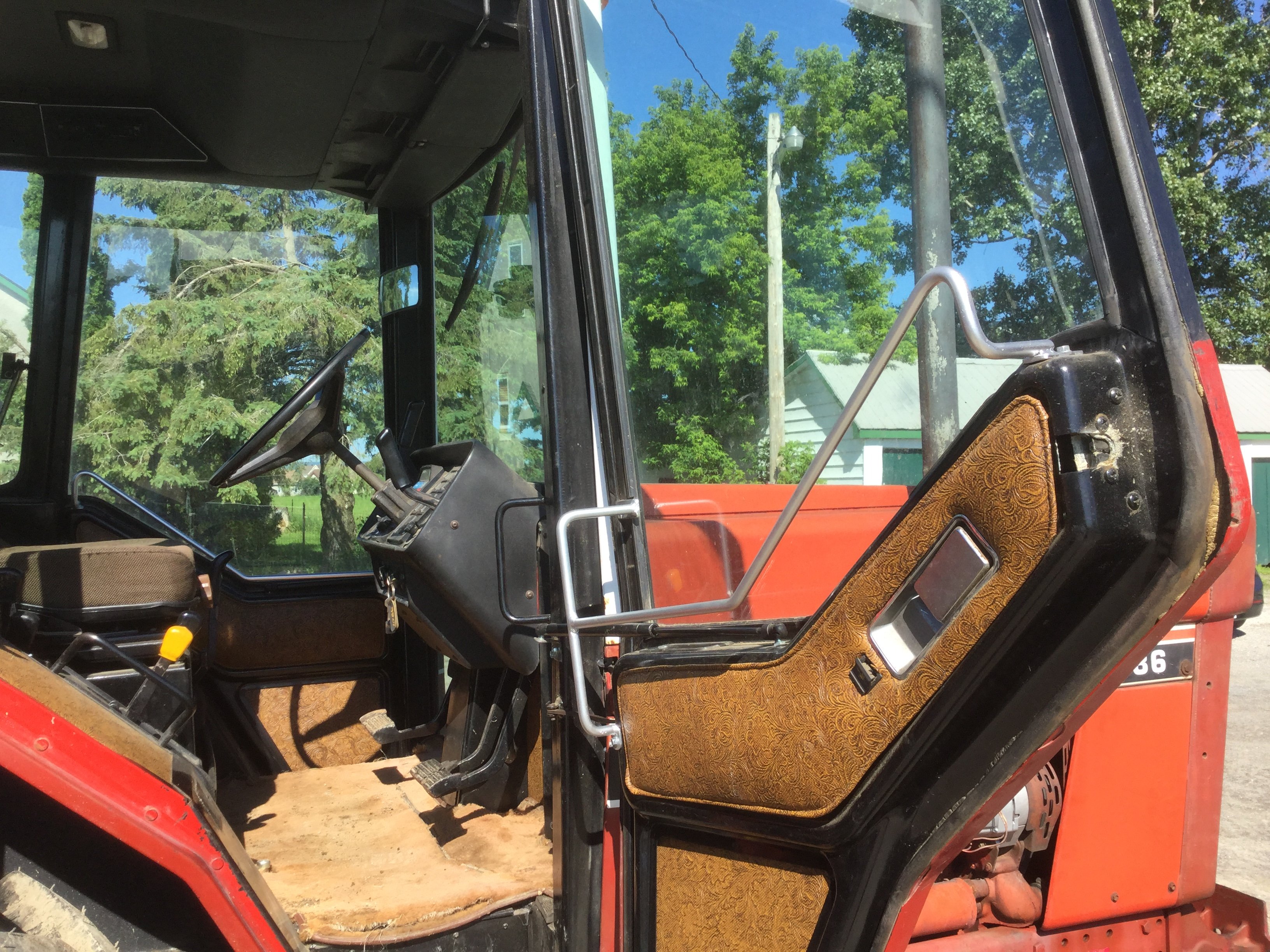 86/88 door grab handles - General Chat - Red Power Magazine Community