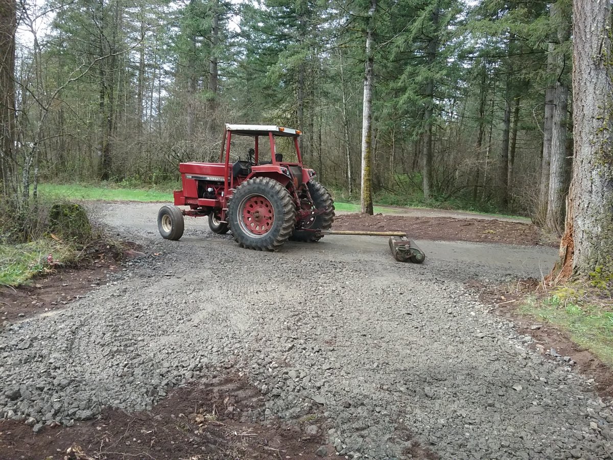 Goofy tractor picture of the weekend - Technical IH Talk - Red Power ...