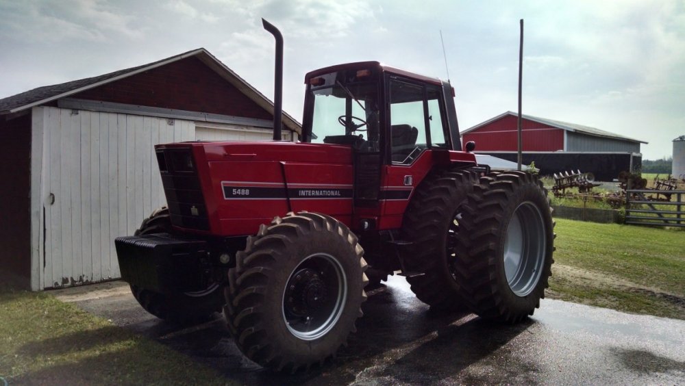 When IH and Case Merged why not use the 50 series IH tractors instead ...