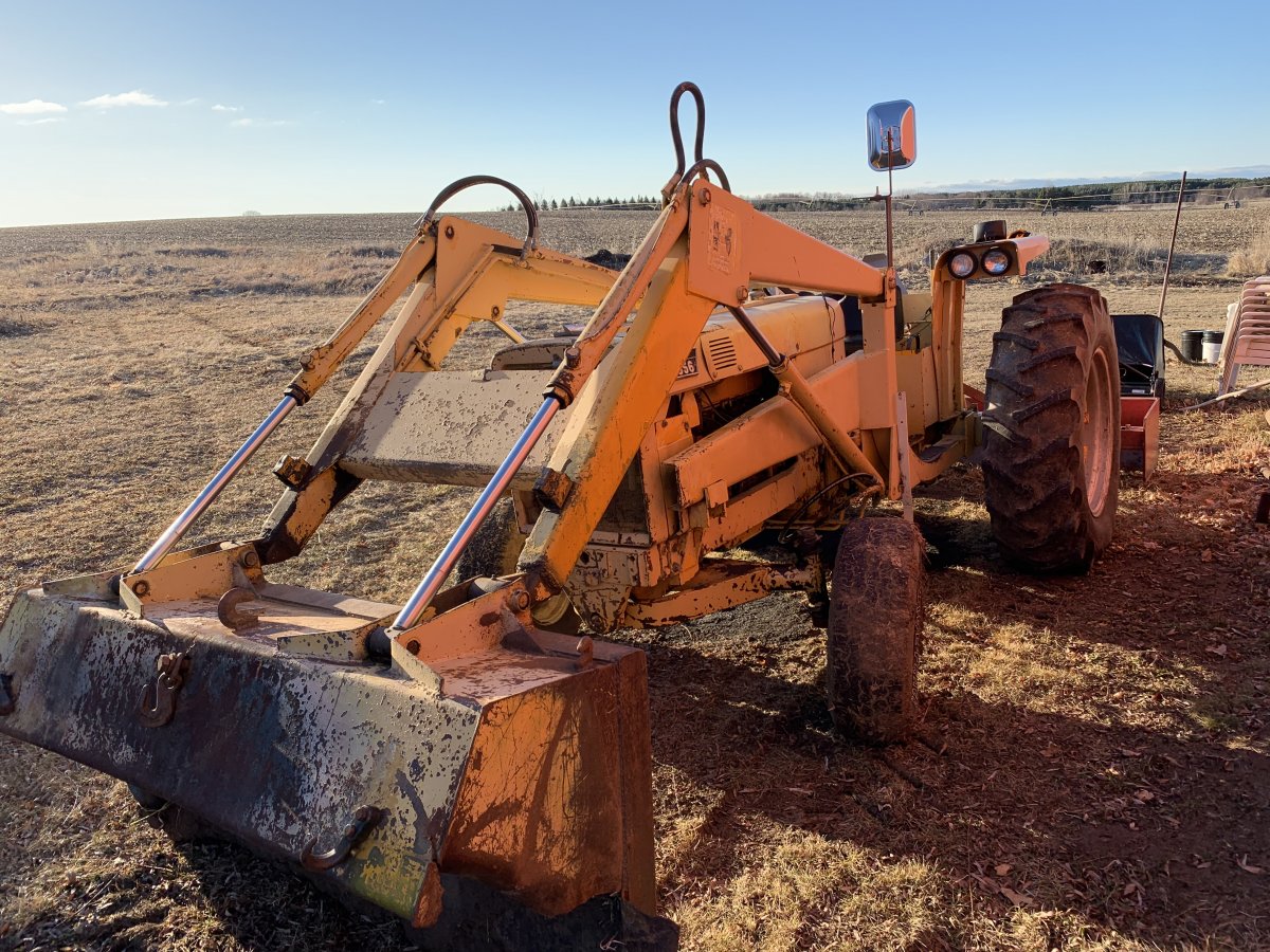 IH Loader Identification - Technical IH Talk - Red Power Magazine Community