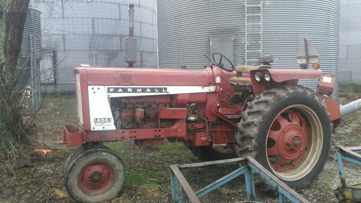 656 gas - Technical IH Talk - Red Power Magazine Community