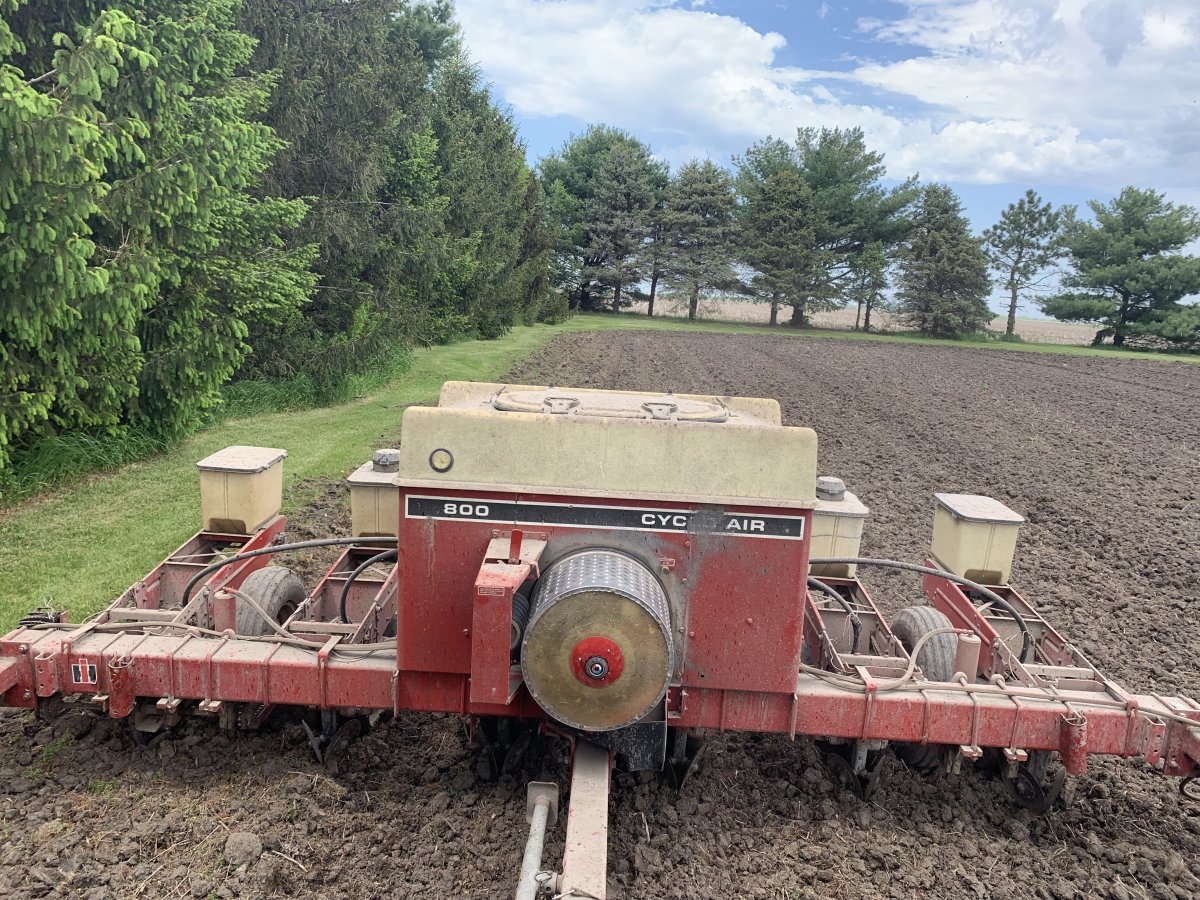 Let's see pics of your ih working this spring - Page 4 - Technical IH ...