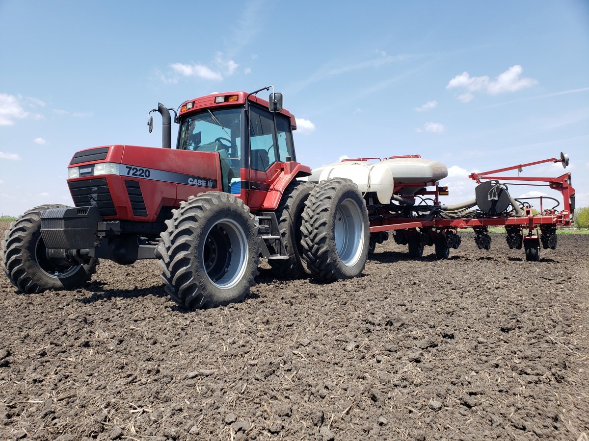 Let's see pics of your ih working this spring - Page 3 - Technical IH ...