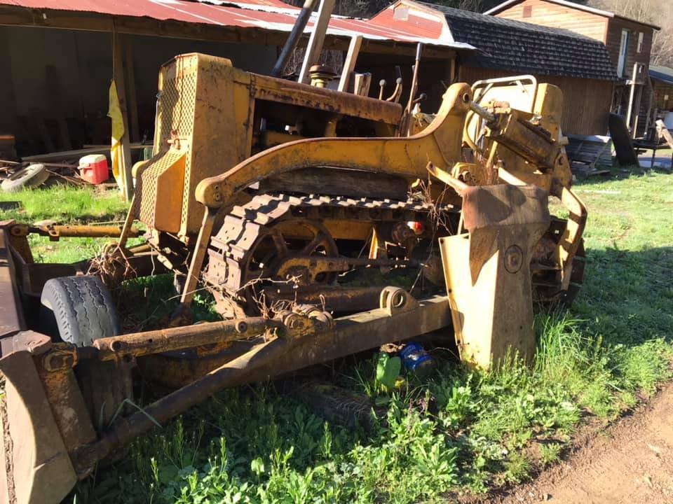 Rebuilding 282D in IH TD-6 62 series - IH Construction Equipment - Red ...