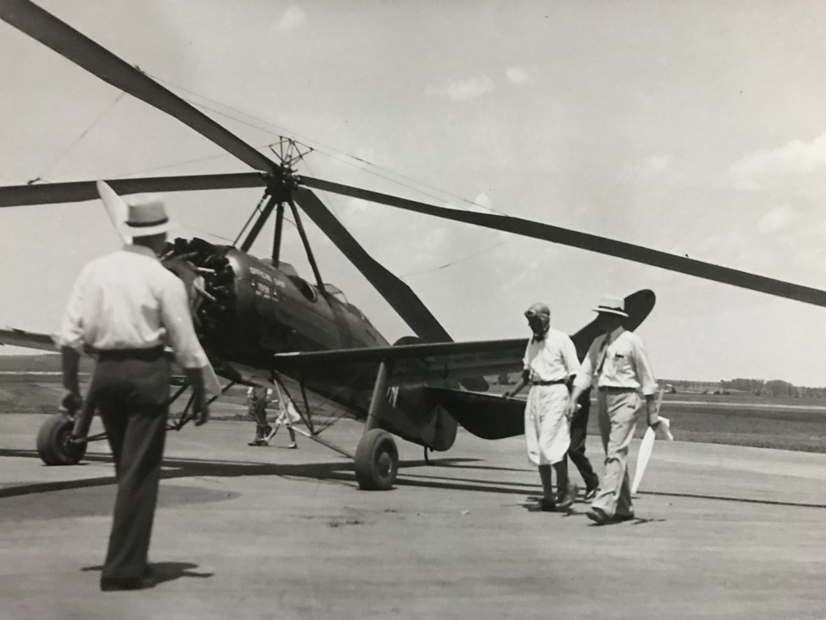 Hey airplane guys - cool Gee Bee racer video - General Chat - Red Power ...