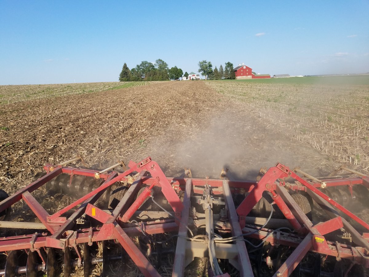 Let's see pics of your ih working this spring - Page 8 - Technical IH ...