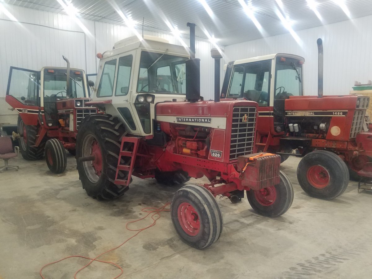 IH 826,1486 came home - General Chat - Red Power Magazine Community