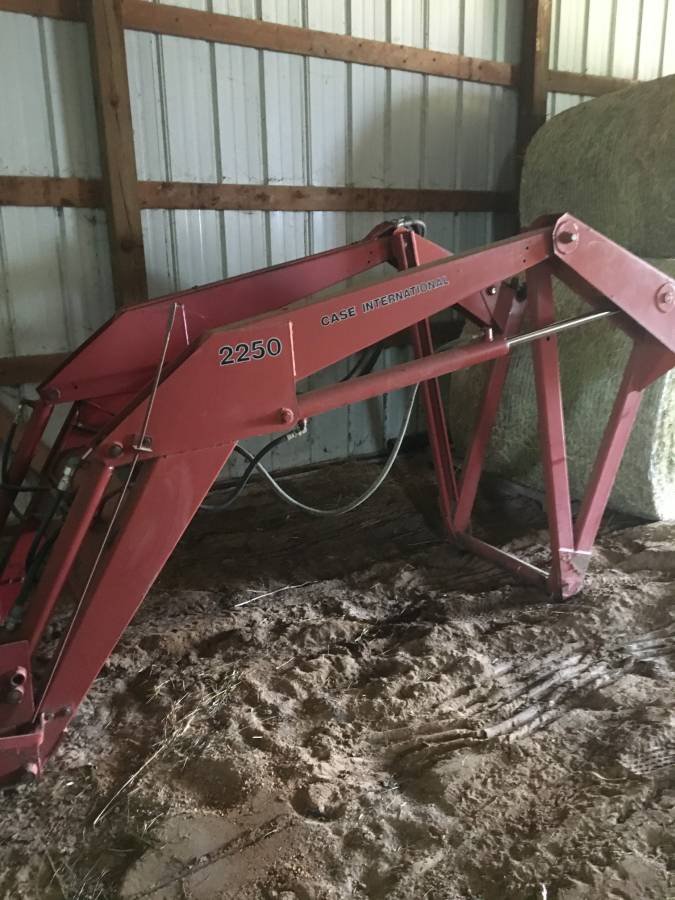 Case-International 2250 Loader Mounts - Technical IH Talk - Red Power ...