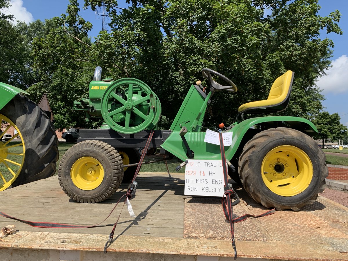 Car/Tractor show pics - General Chat - Red Power Magazine Community