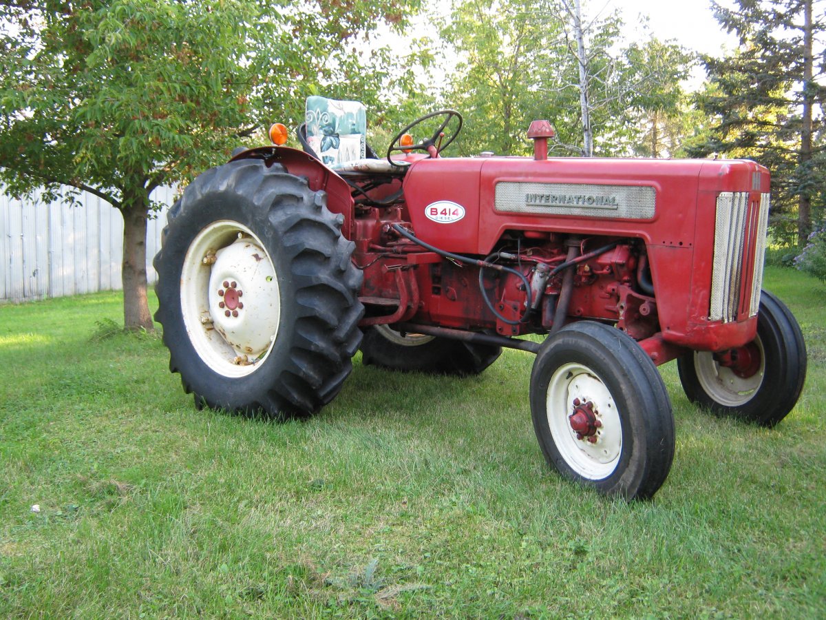 Adding hydraulics to a B275 - General Chat - Red Power Magazine Community