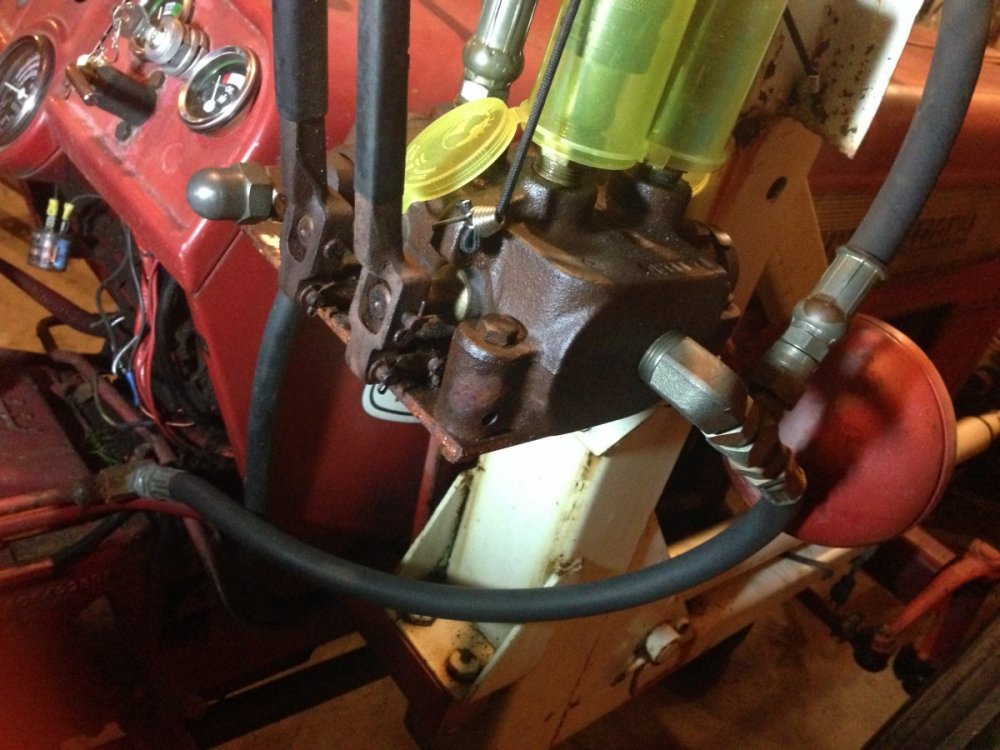 Adding hydraulics to a B275 - General Chat - Red Power Magazine Community