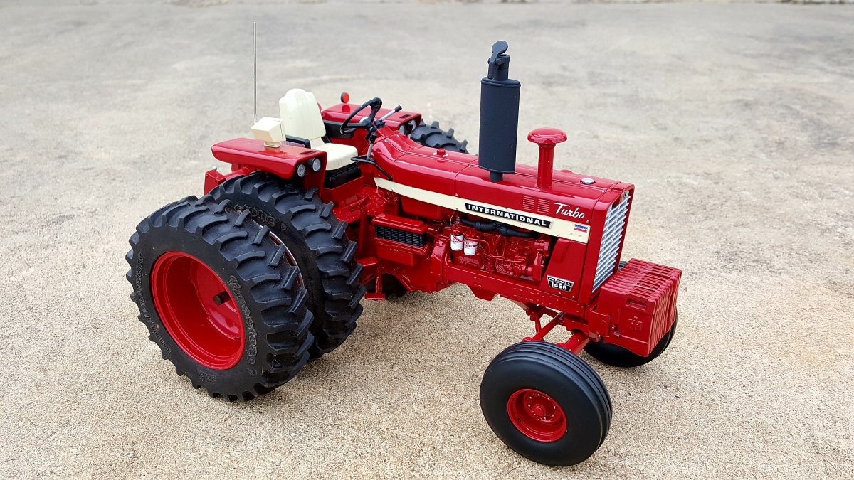 1/16 IH 1456 custom builds - General Chat - Red Power Magazine Community