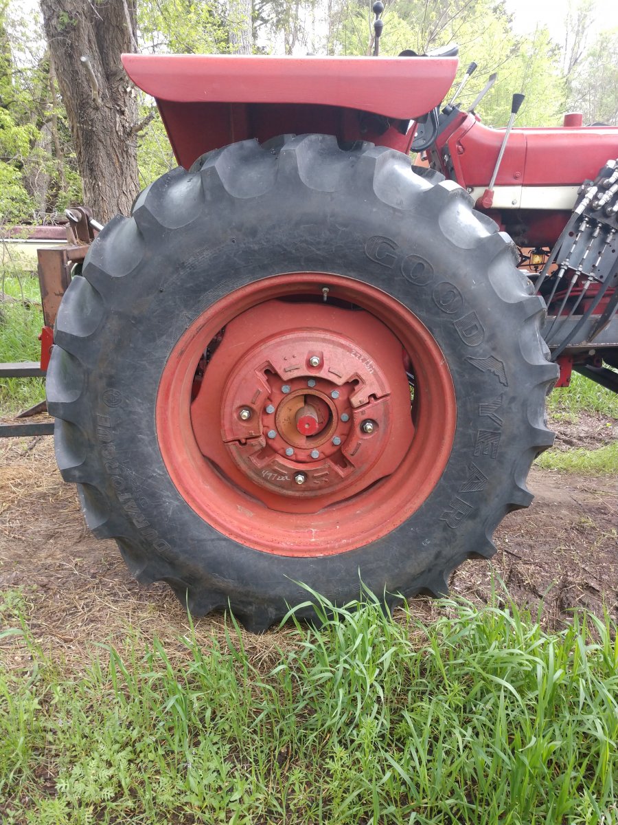 18.4-34 on a farmall 560? - Technical IH Talk - Red Power Magazine ...