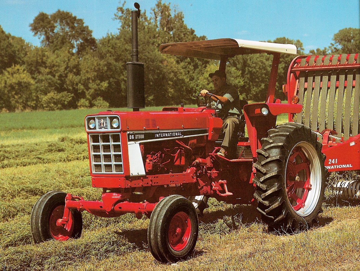 IH 686 brochure - IH Toys, Memorabilia & Collectibles - Red Power ...