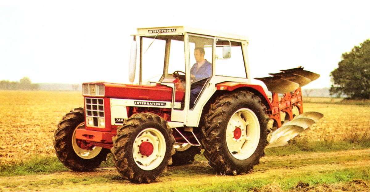 Tractors that have a D239 diesel engine? - Technical IH Talk - Red ...