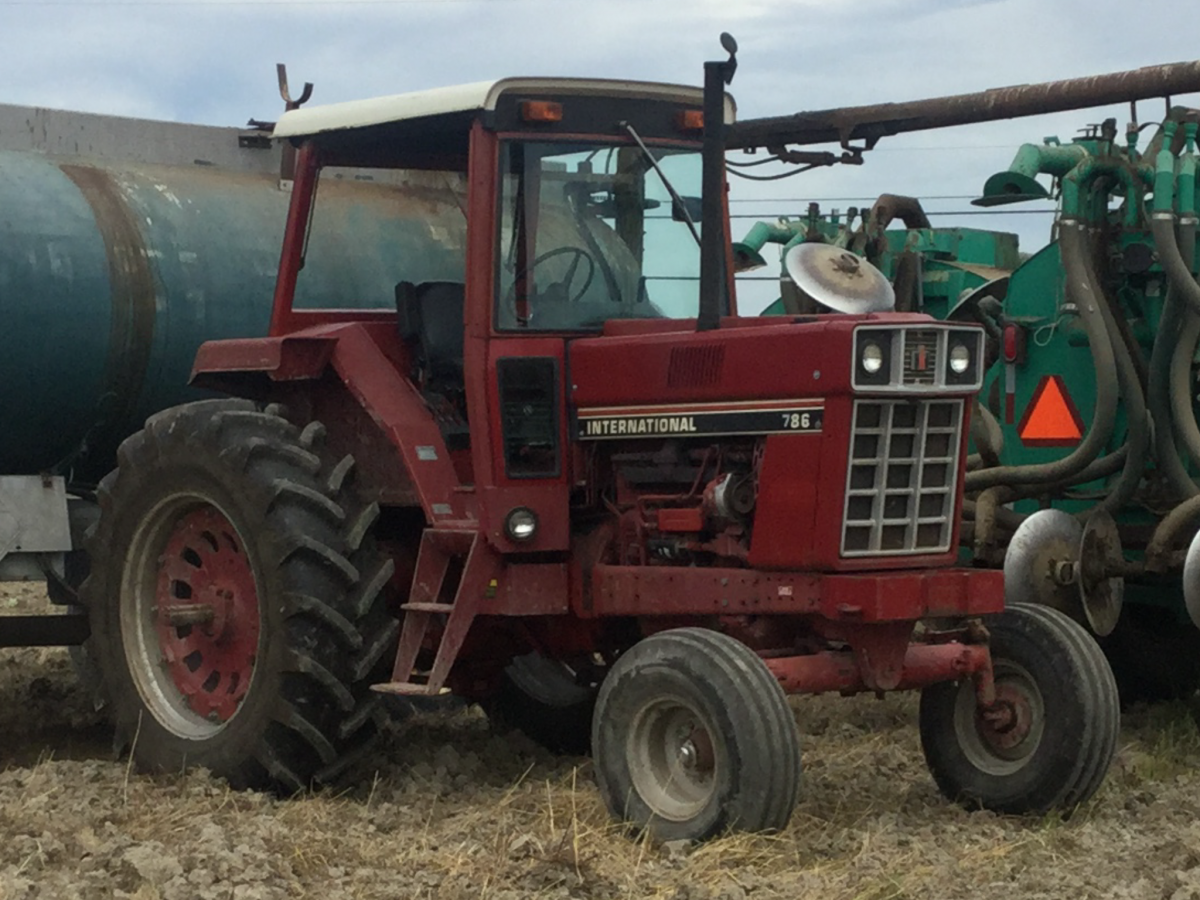 86 series cab kit for rops equipped tractors - Technical IH Talk - Red ...