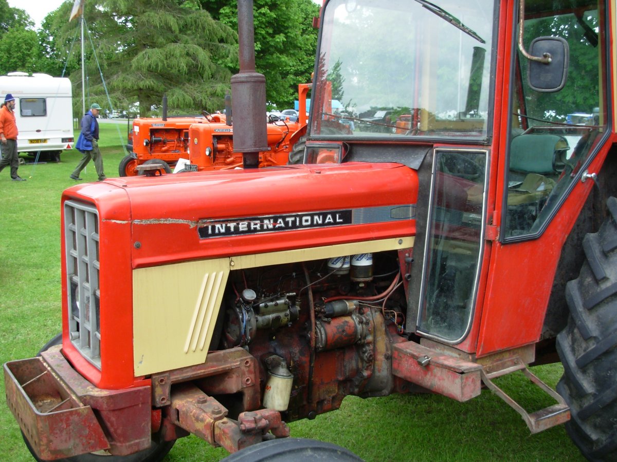 574 skidded tractor - Technical IH Talk - Red Power Magazine Community