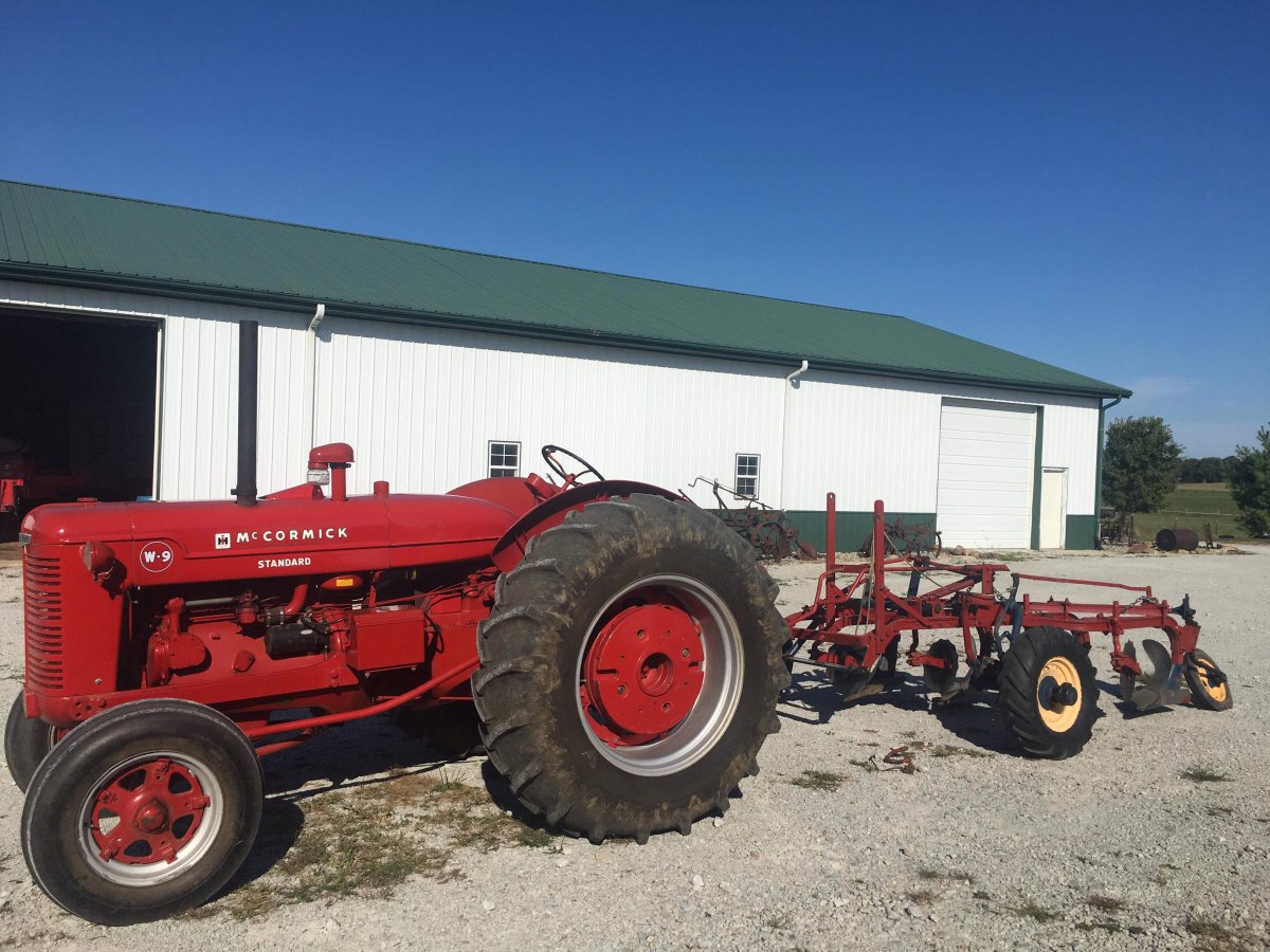 W9 and #10 plow reunited! - Technical IH Talk - Red Power Magazine ...