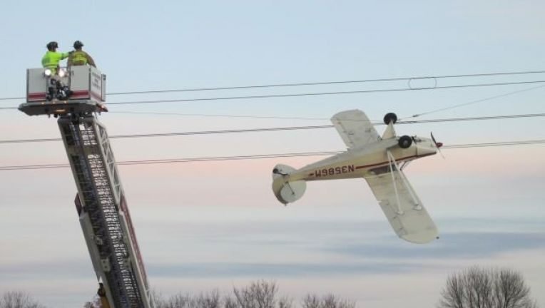 Plane Caught in Power Lines - Page 2 - General Chat - Red Power ...