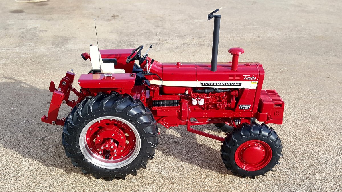Custom Built 1/16 IH 1256 MFWD - General Chat - Red Power Magazine ...