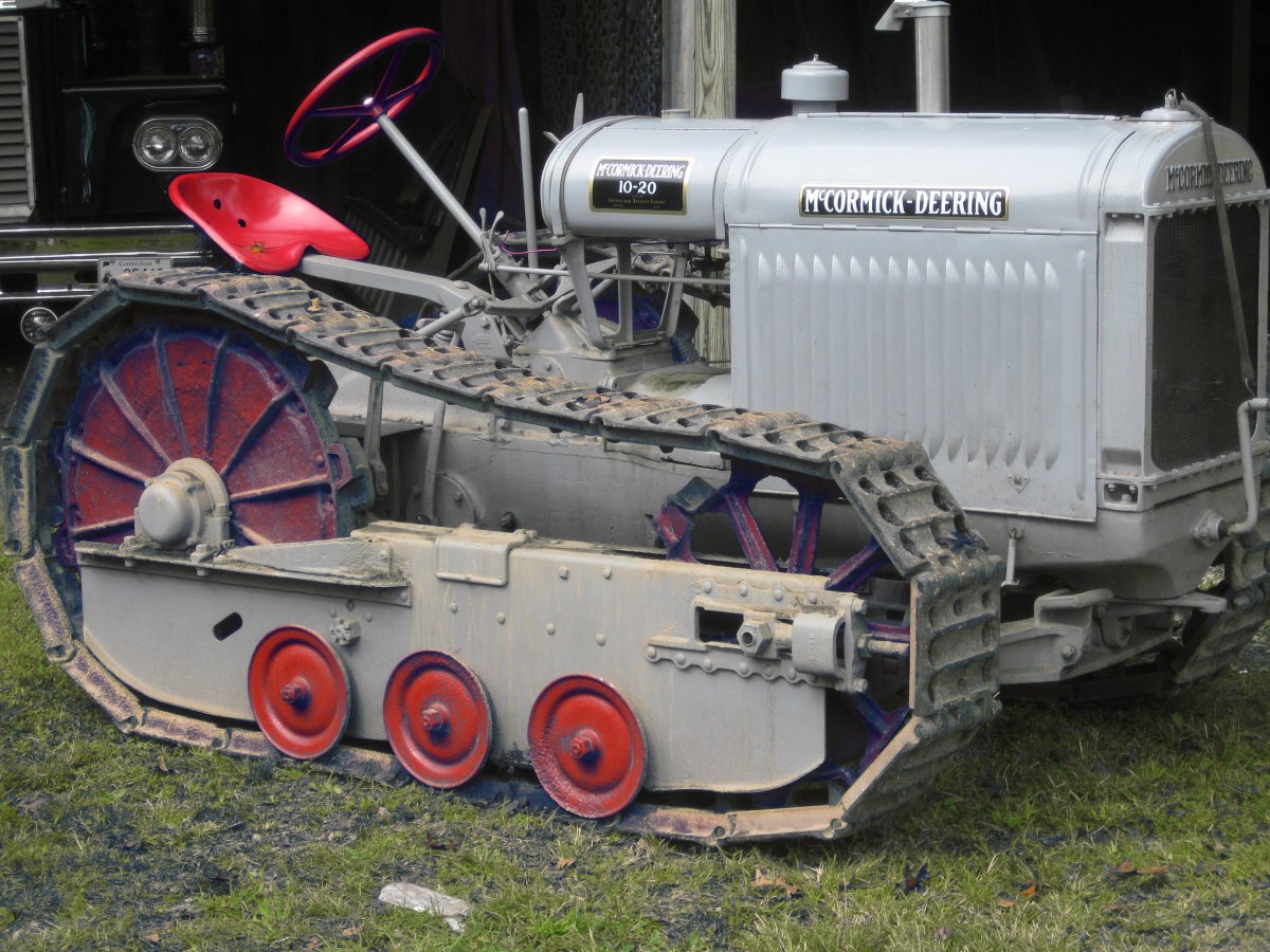 Cool and unusual crawlers - IH Construction Equipment - Red Power ...