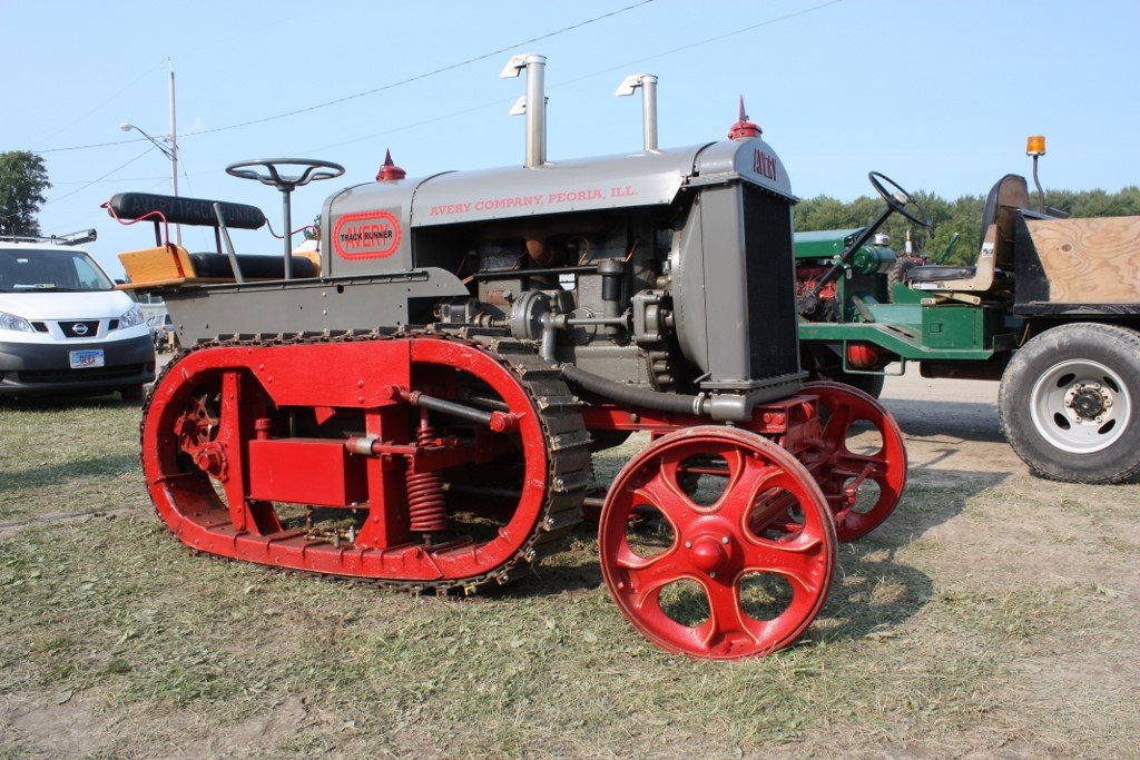 Cool and unusual crawlers - IH Construction Equipment - Red Power ...