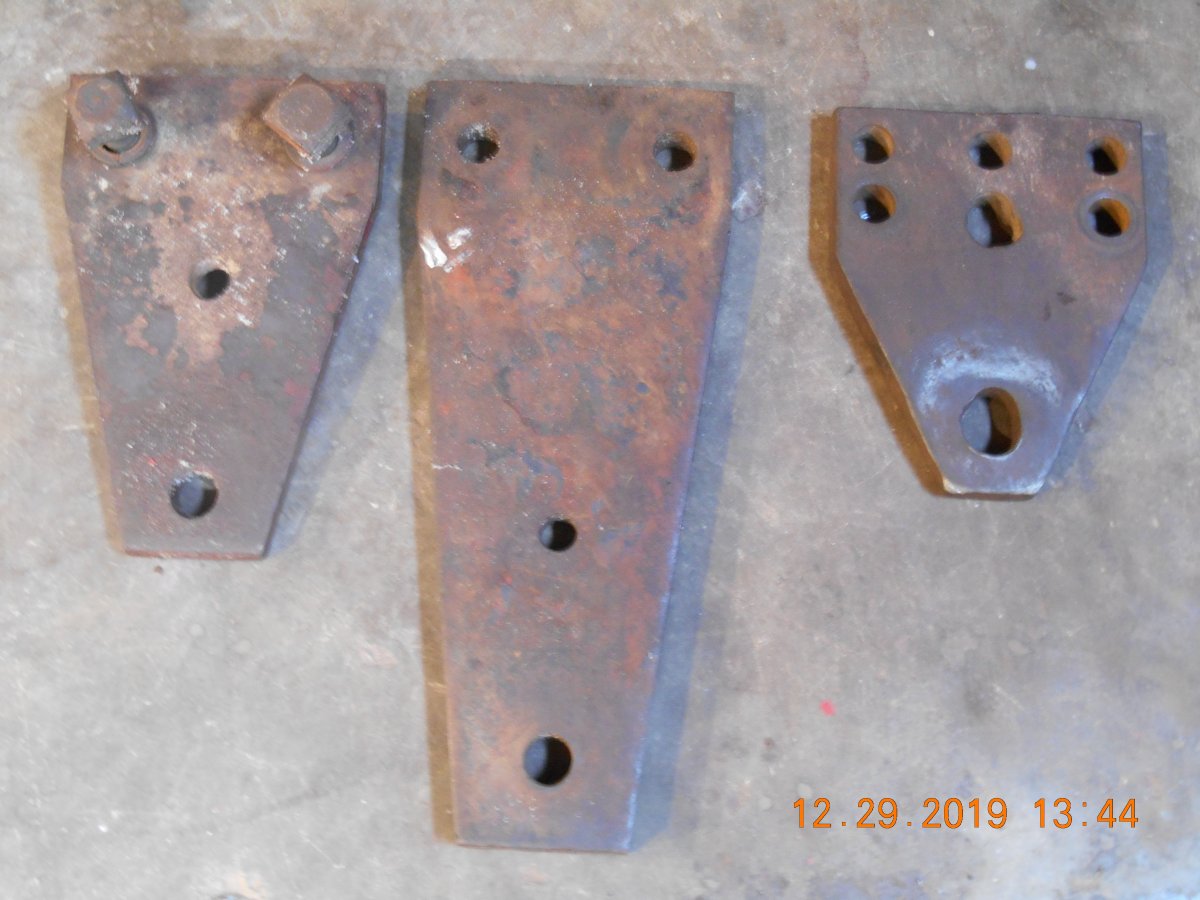 Fast hitch drawbar extension - Technical IH Talk - Red Power Magazine ...