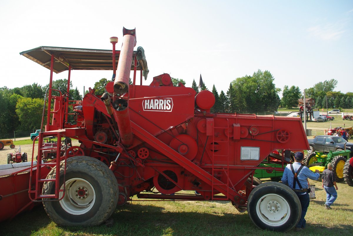 Harris Hill side combine - General Chat - Red Power Magazine Community