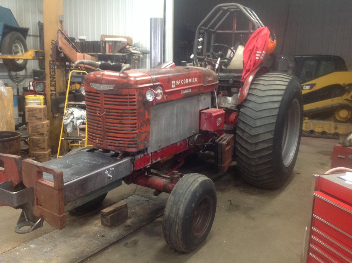 Red Power Showdown Tractor Pull? - Technical IH Talk - Red Power ...