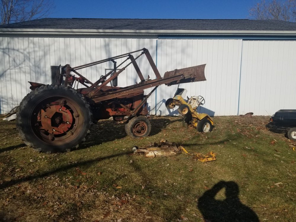 IH No. 30 and 31 loader difference - Page 2 - General Chat - Red Power ...