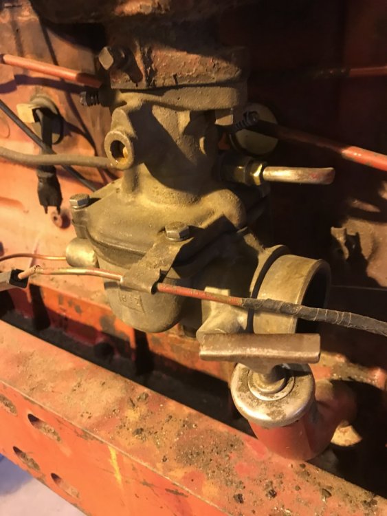 656 Carburetor - Technical IH Talk - Red Power Magazine Community