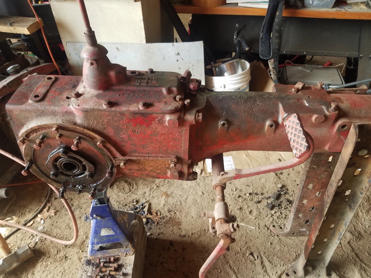 How to split a farmall A. - Technical IH Talk - Red Power Magazine ...