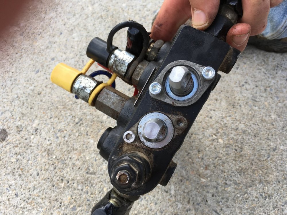 Branson loader valve problems and questions - General Chat - Red Power ...
