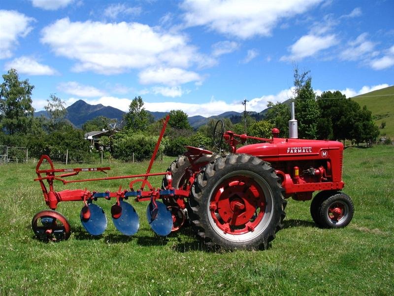 What’s close to IH blue implement paint - Technical IH Talk - Red Power ...