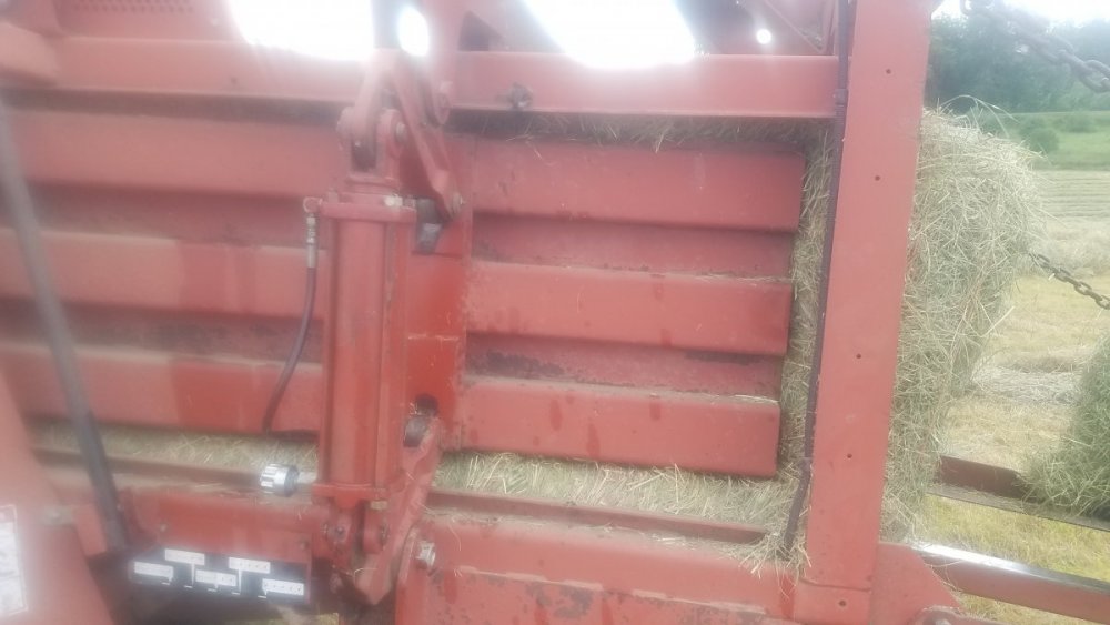 3x4 baler 4790 hesston or 8585 case IH baler density problem ...