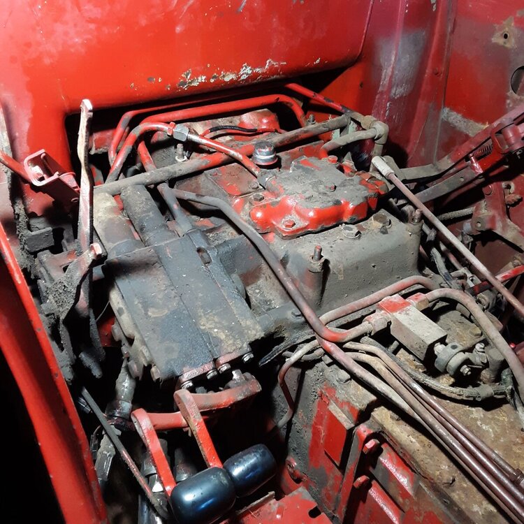 Front end loader control valves - Technical IH Talk - Red Power ...