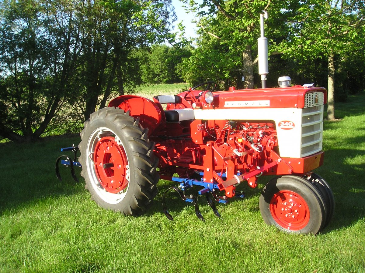 Farmall 340 tractor w/No. 266 cultivator - Projects, Builds ...