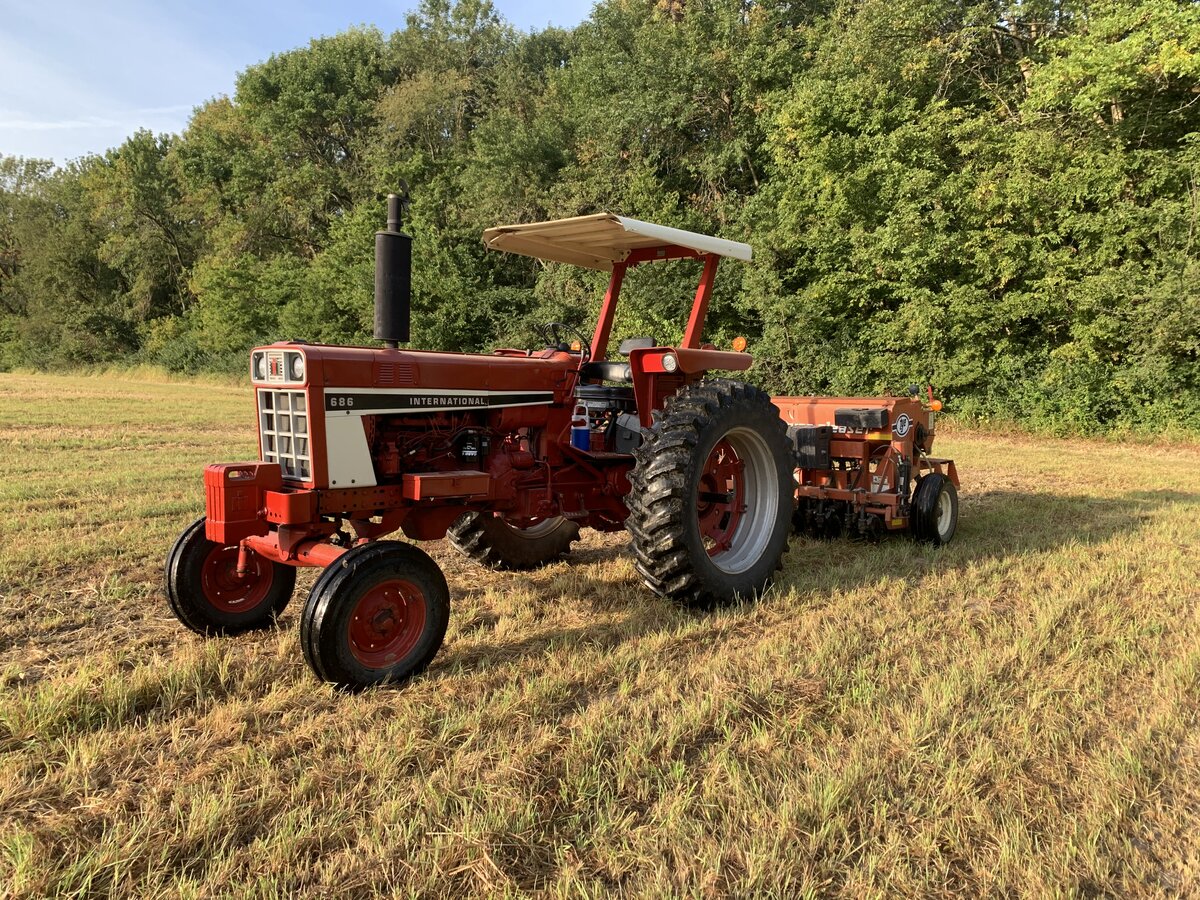 Share pictures of your IH farming operation - General Chat - Red Power ...